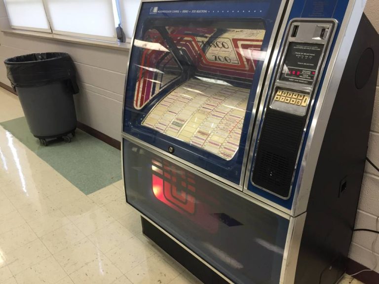 Jukebox History: A Walk Through Time - This Is Not A Movie